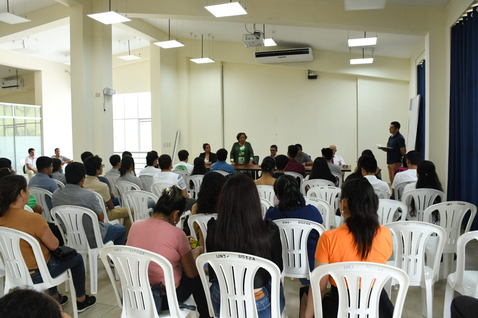 ¡BIENVENIDOS A LA UNJ! Éxito en la entrega de constancias a estudiantes ...